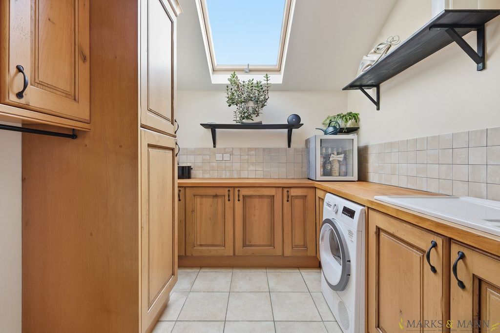Sheepcote Place, Stowupland, Stowmarket IP14, 4 bed barn conversion for ...