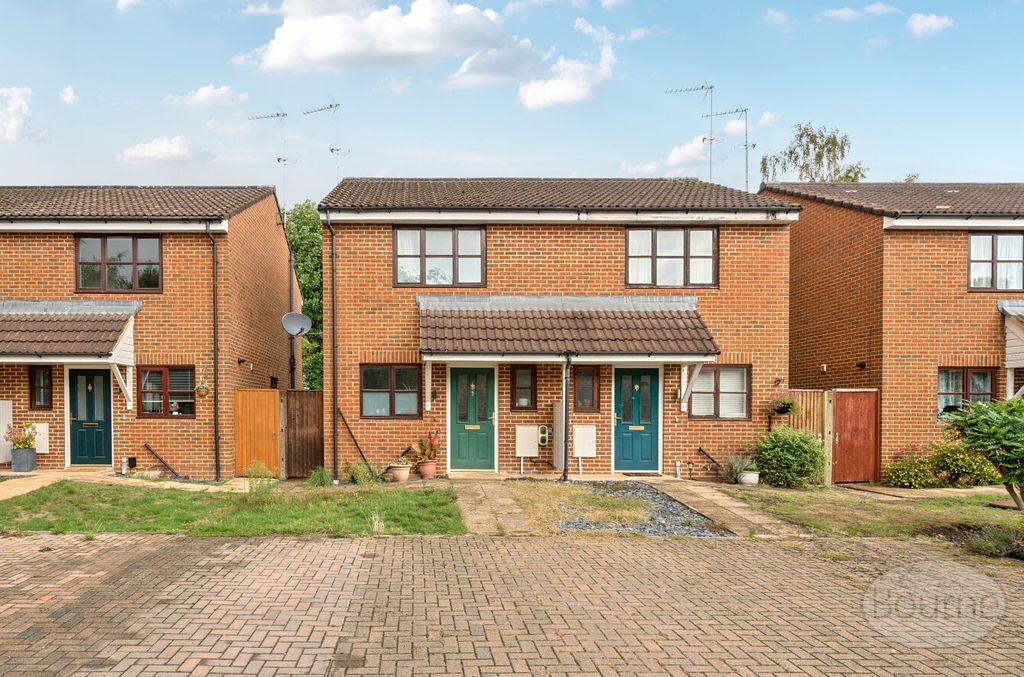 Sycamore Drive, Ash Vale, Surrey GU12, 2 bed detached house for sale, £ ...