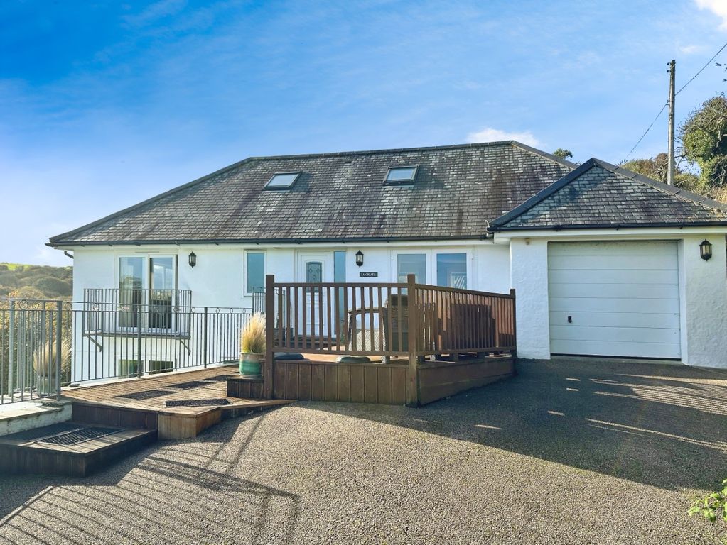 Coverack, Spacious Home With Sea Views TR12, 4 bed detached house for ...