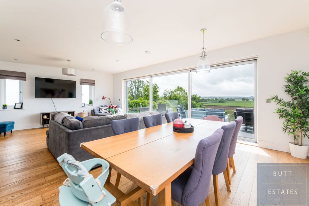 Cedar Court, London Road, Exeter EX5, 4 bed detached house for sale, £ ...