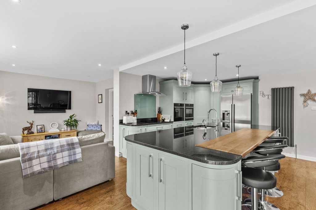 Birchwood Chase, Great Kingshill HP15, 4 bed detached house for sale, £ ...