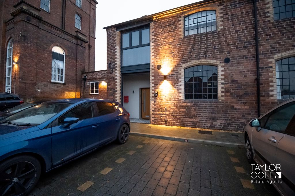 Tolson Court, Fazeley, Tamworth B78, 3 bed town house for sale, £ ...