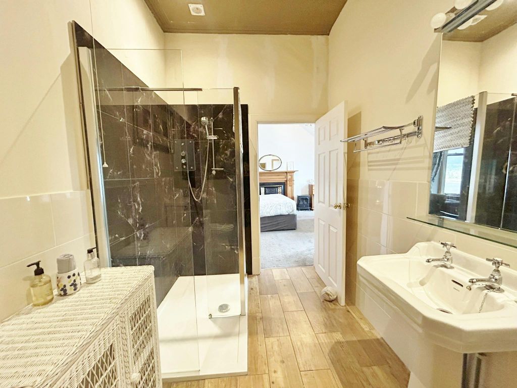 Hunters Guest House Shore Road, Brodick KA27, Leisure/hospitality for ...