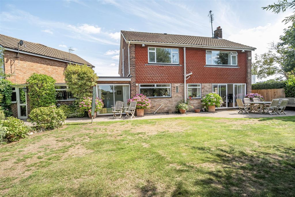 Partridge Close, Bushey WD23, 4 bed detached house for sale, £1,150,000 ...
