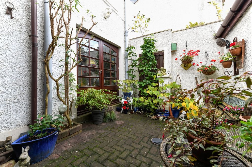 Gateside Street, Largs, North Ayrshire KA30, 3 bed end terrace house ...