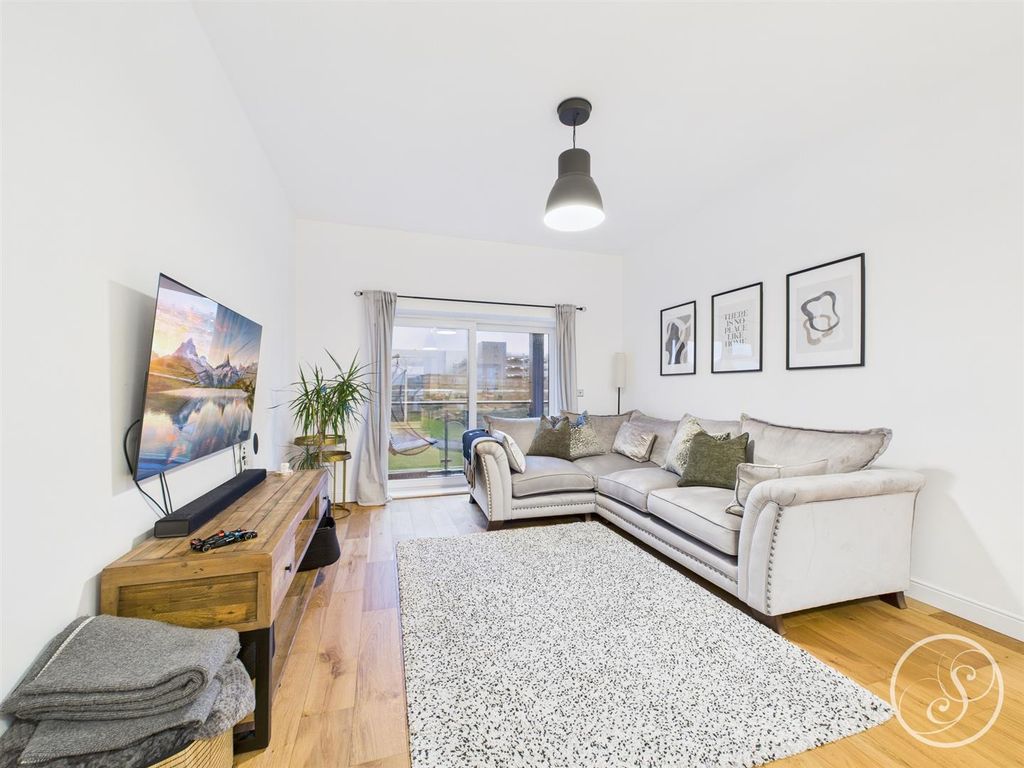 Brodsworth Close, Leeds LS15, 2 bed flat for sale, £255,000 | PrimeLocation