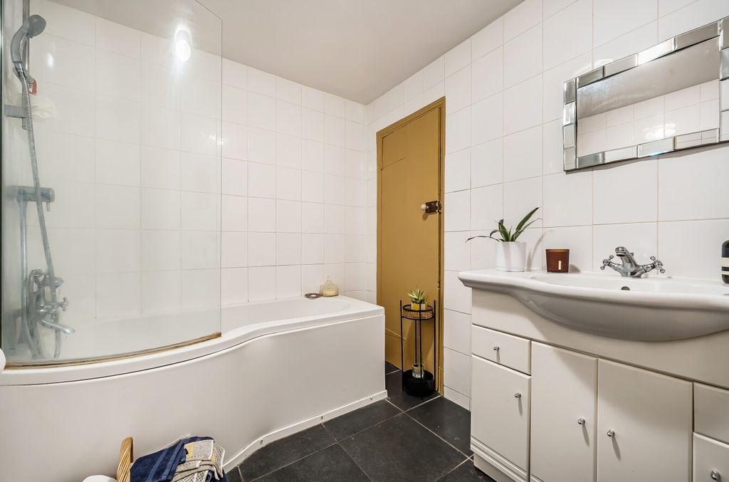 Hyde Road, Upper Stratton, Swindon SN2, 2 bed terraced house for sale ...