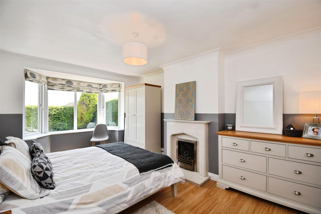 The Lunds, Kirk Ella, Hull HU10, 5 bed detached bungalow for sale, £ ...
