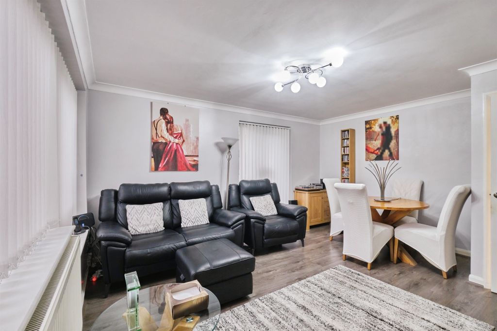 Ambury Way, Birmingham B43, 2 bed flat for sale, £145,000 | PrimeLocation