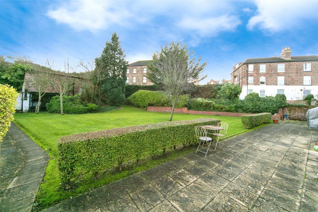 Cearns Road, Prenton, Merseyside CH43, 2 bed flat for sale, £170,000 ...
