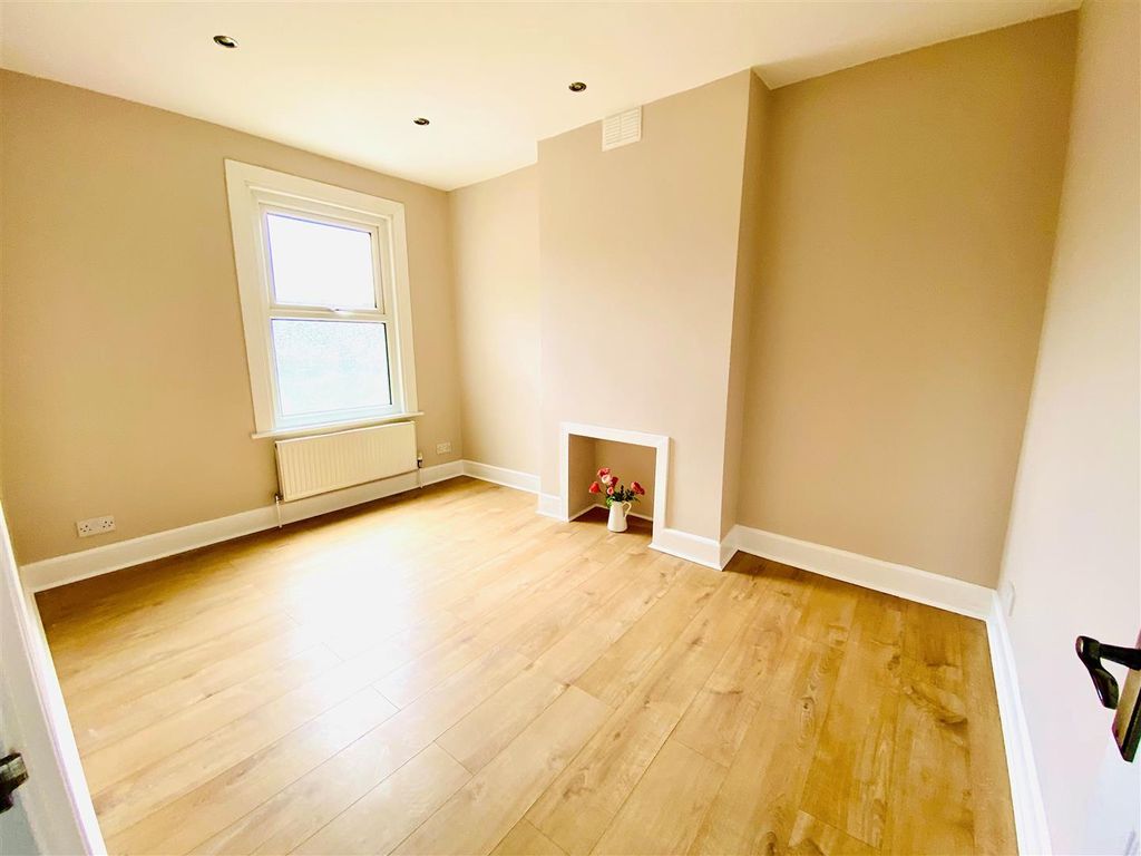 Holmesdale Road, London SE25, 3 bed terraced house for sale, £425,000 ...