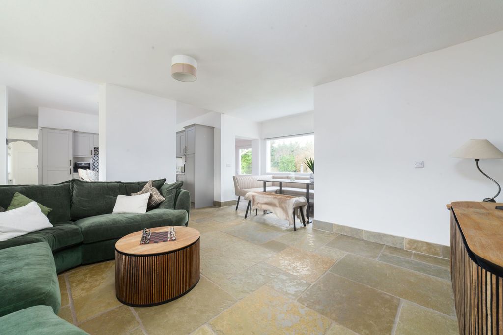 Sulby Bridge, Sulby IM7, 4 bed cottage for sale, £500,000 | PrimeLocation