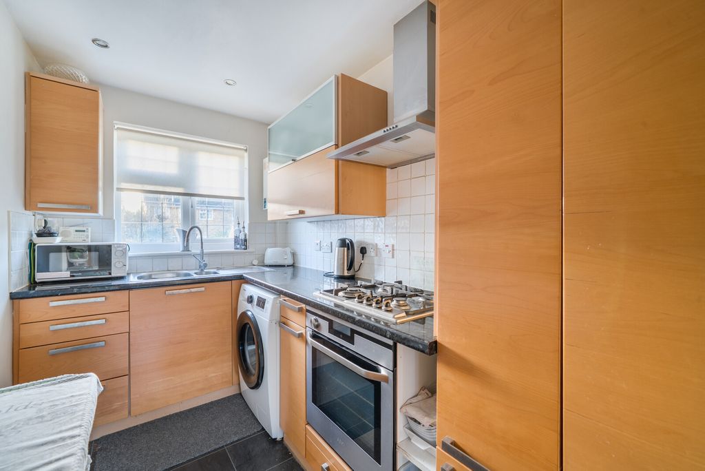Tartar Road, Cobham KT11, 3 bed semi-detached house for sale, £550,000 ...