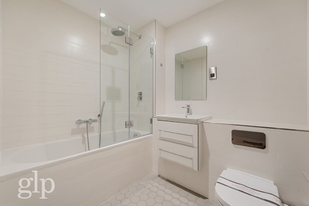 Picton Place, London, Greater London W1U, 3 bed flat to rent, £6,608 ...