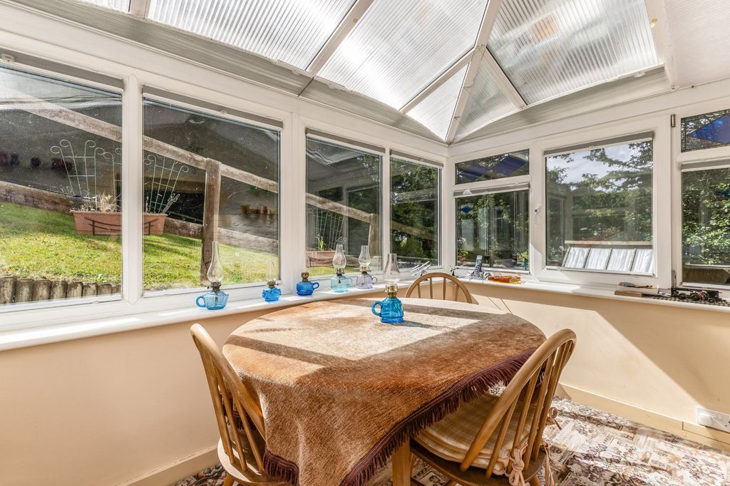 Jumps Road, Churt, Farnham, Surrey GU10, 2 bed detached house for sale ...
