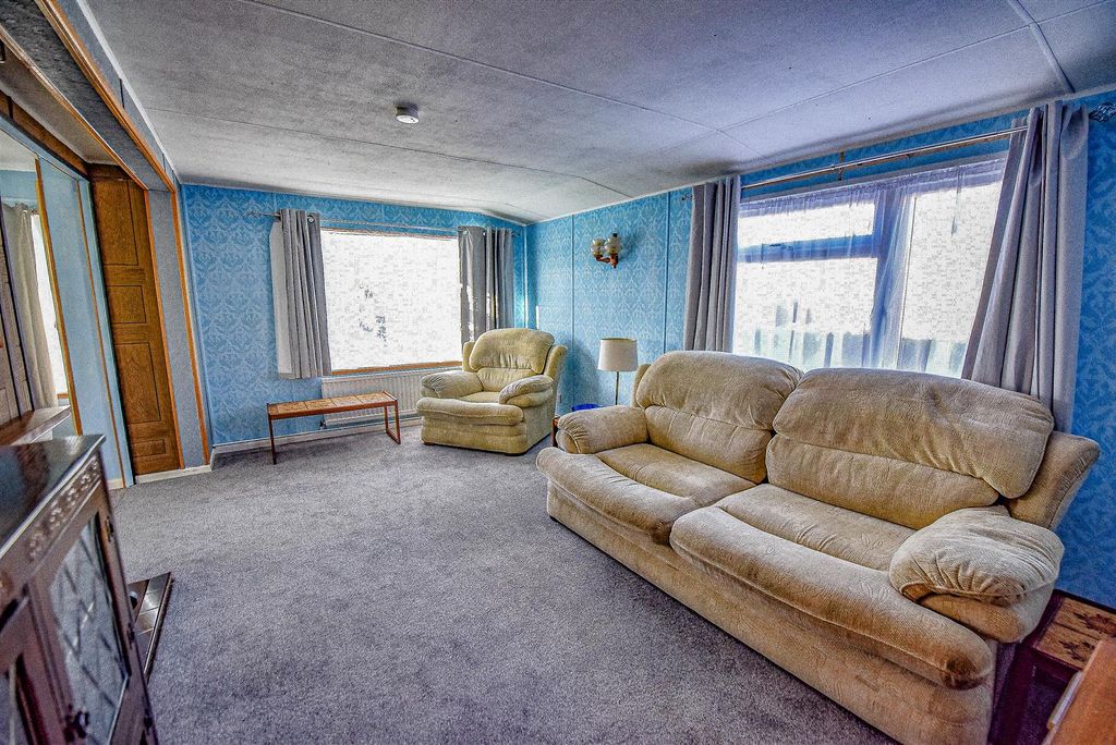 Berkeley Vale Park, Berkeley GL13, 2 bed mobile/park home for sale, £ ...