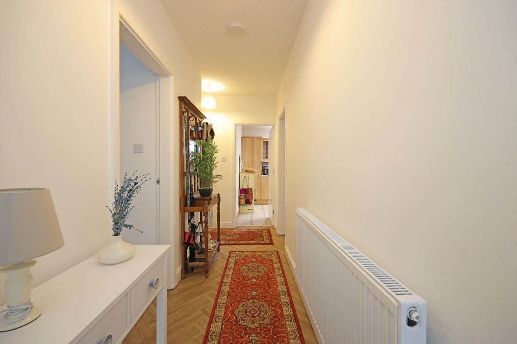 Roe Lane, Westlands, Newcastle ST5, 2 bed detached bungalow for sale, £ ...