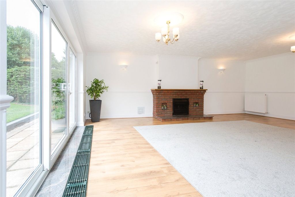 Ashmead Drive, Hardwick, Cambridge, Cambridgeshire CB23, 5 bed detached ...