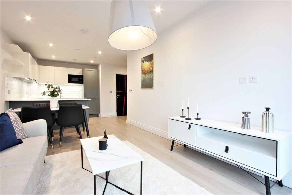 Bogart House, Filmworks Walk, London W5, 2 bed flat to rent, £3,100 pcm ...
