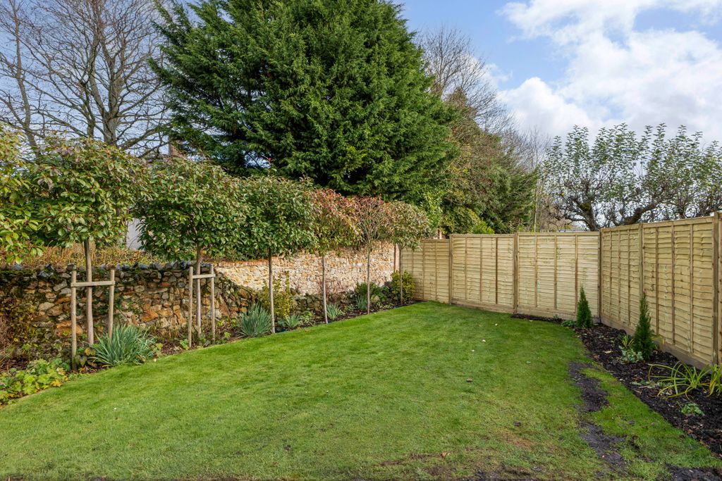 Oxford Street, Hungerford RG17, 4 bed detached house to rent, £2,200 ...