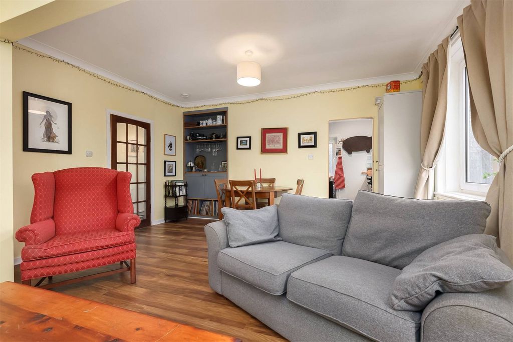 Pilton Drive, Pilton EH5, 2 bed flat for sale, £185,000 | PrimeLocation