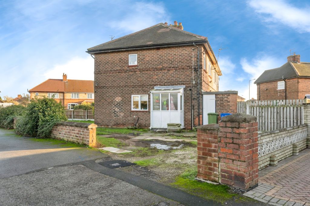 Droversdale Road, Bircotes, Doncaster DN11, 3 bed semi-detached house ...