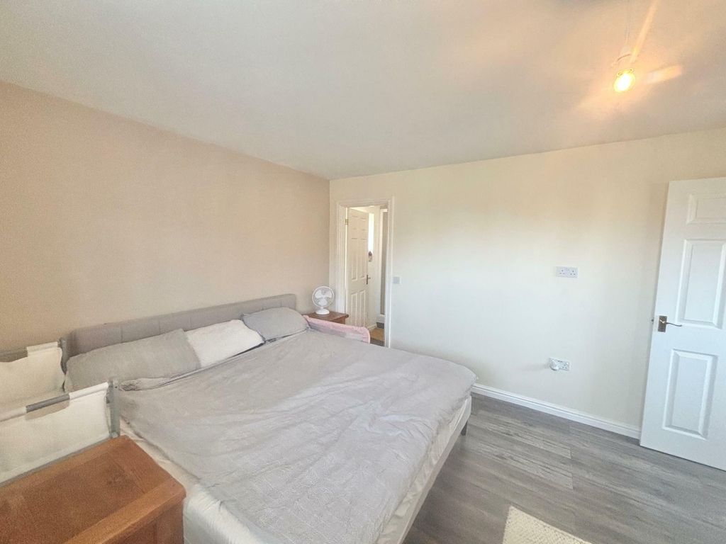 Pant Bryn Isaf, Llwynhendy, Llanelli SA14, 4 bed detached house for ...