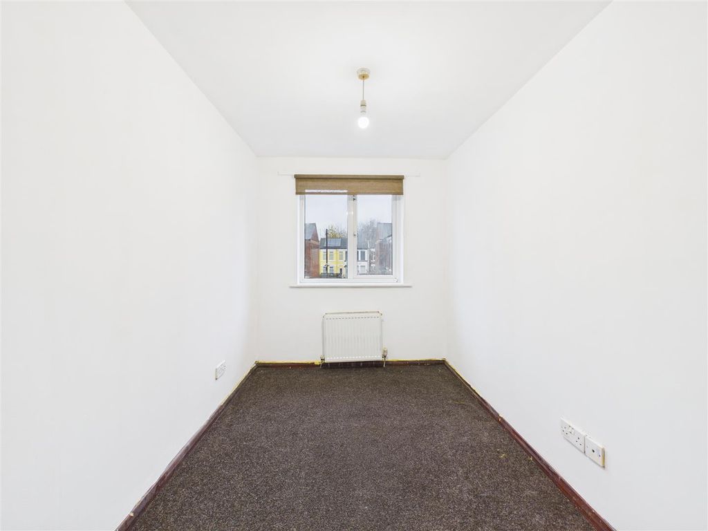 Ash Grove, Beverley Road, Hull HU5, 4 bed town house for sale, £115,000 ...