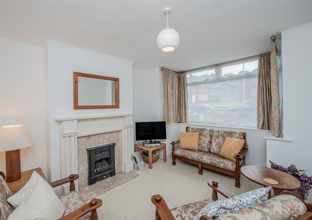 Lower Wortley Road, Wortley, Leeds LS12, 2 bed terraced house for sale ...