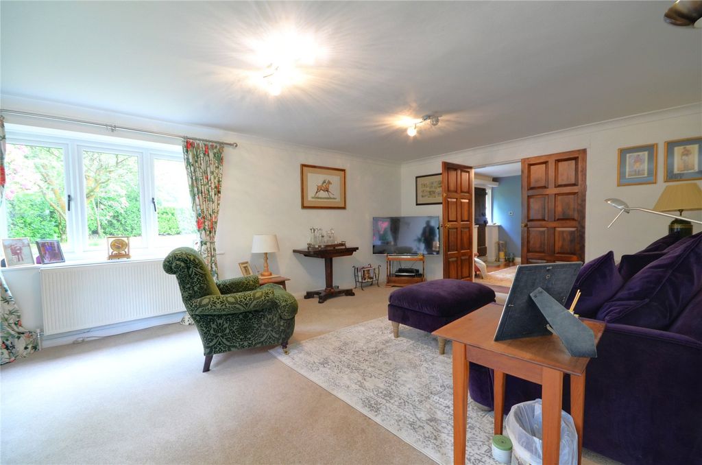 Copthorne, Crawley, West Sussex RH10, 5 bed detached house for sale, £ ...