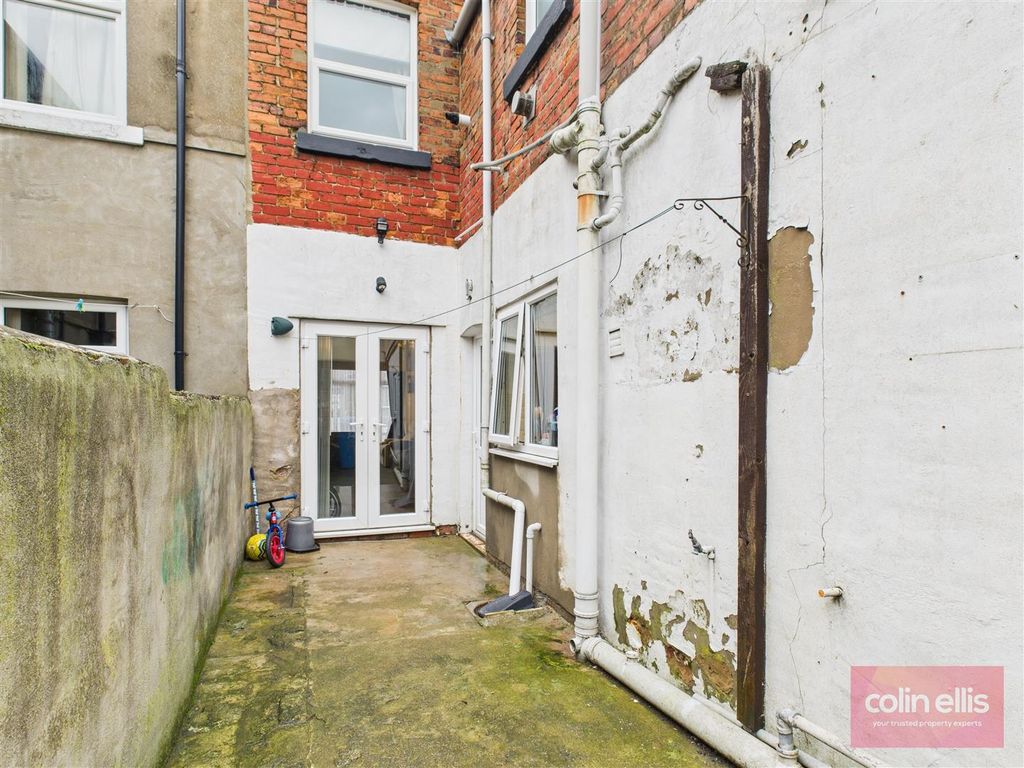 Spring Bank, Scarborough YO12, 2 bed terraced house for sale, £140,000 ...