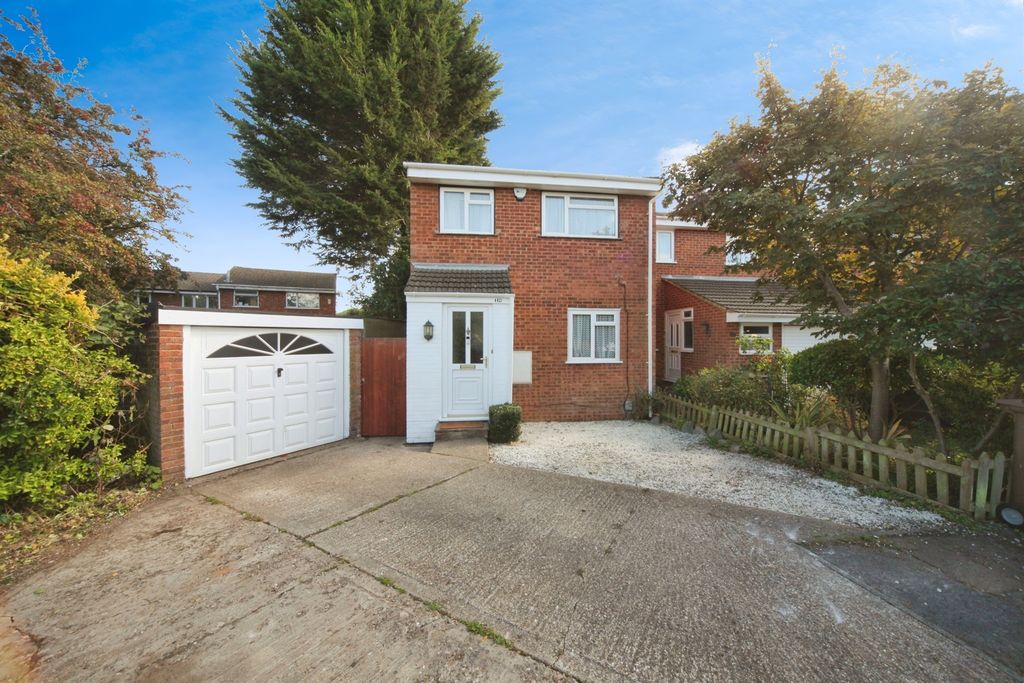 Ryton Close, Luton LU1, 3 bed end terrace house for sale, £330,000 ...
