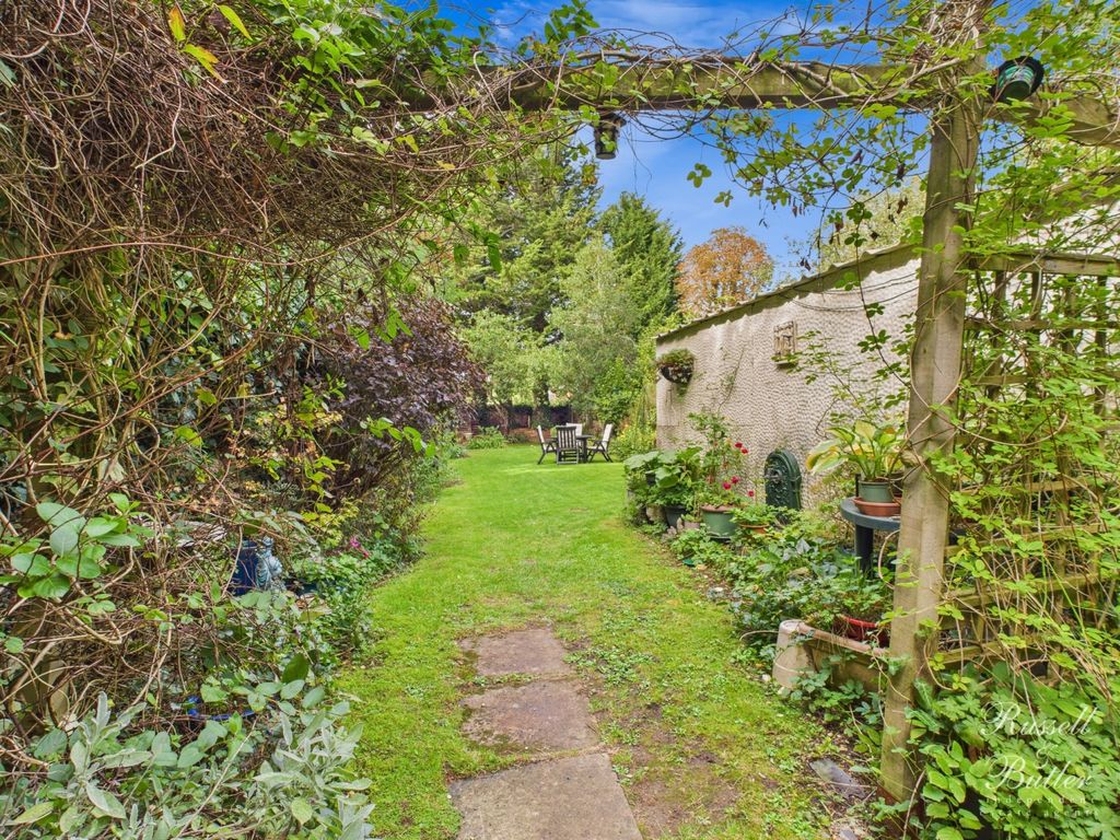 Chandos Road, Buckingham MK18, 4 bed town house for sale, £599,995 ...
