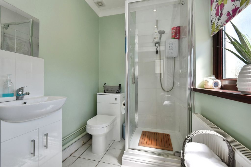 Llandeilo Road, Gorslas, Llanelli, Carmarthenshire SA14, 4 bed detached ...
