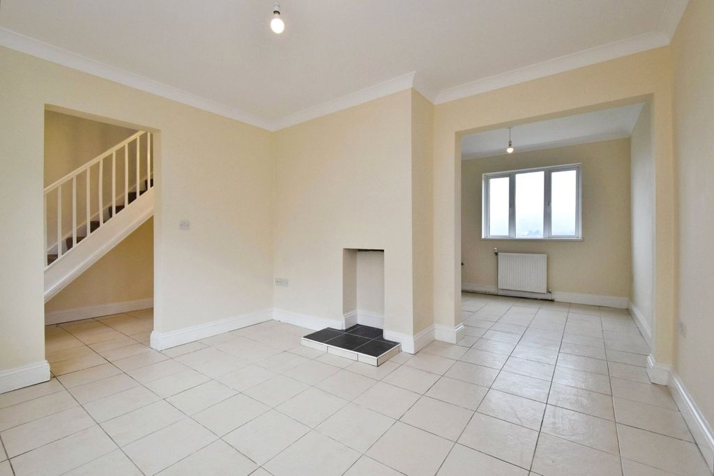 Coedmawr, Ponthenry, Llanelli, Carmarthenshire SA15, 2 bed semi ...