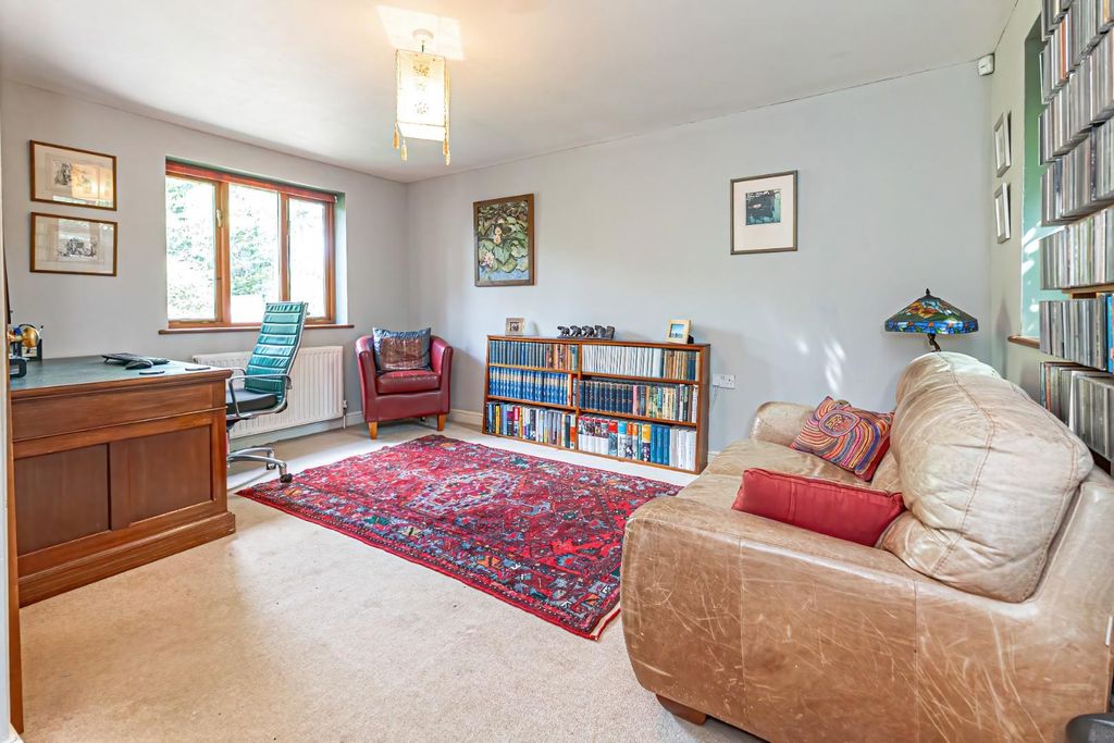 Soulbury Road, Burcott, Leighton Buzzard LU7, 4 bed detached house for ...