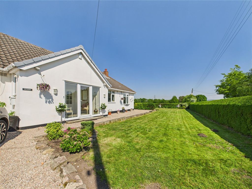 Spa Lane, Lathom, Ormskirk L40, 3 bed detached bungalow for sale, £ ...