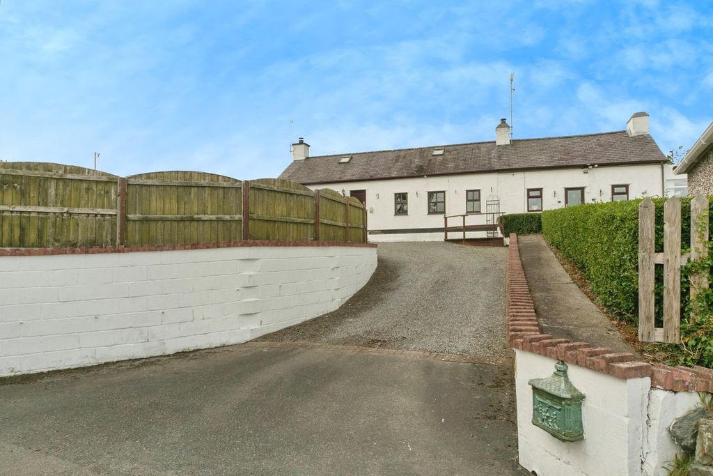Llanfachraeth, Holyhead LL65, 3 bed terraced bungalow for sale, £ ...