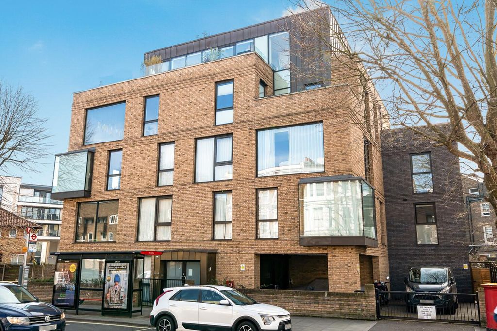 Elgin Avenue, Maida Vale, London W9, 3 bed flat for sale, £950,000 ...