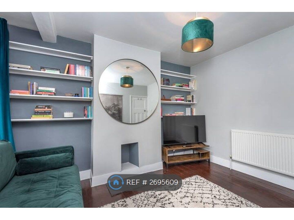 Kimble Road, London SW19, 1 bed maisonette to rent, £1,900 pcm ...