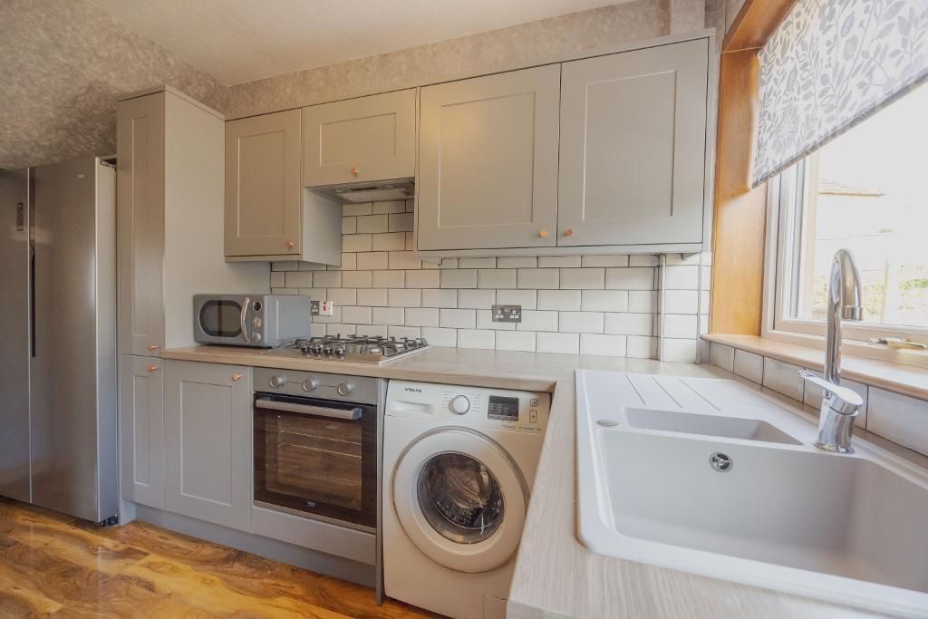 Burnside, Auchtermuchty, Fife KY14, 2 bed terraced house for sale, £ ...