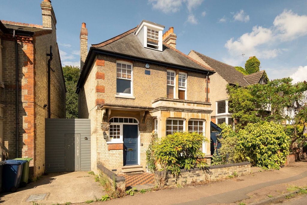Chesterton Hall Crescent, Cambridge CB4, 5 bed detached house for sale ...