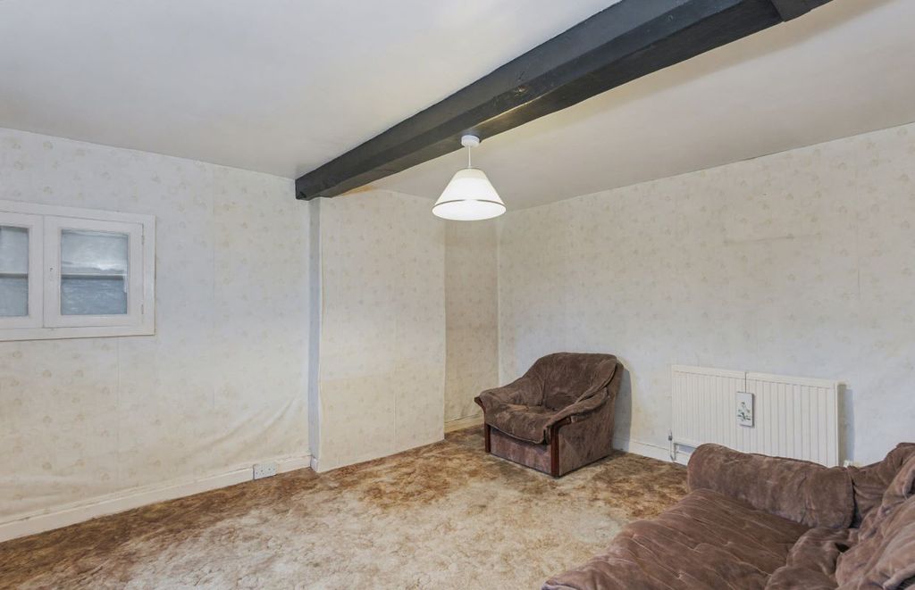 23 Corby Road, Weldon, Corby, Northamptonshire NN17, 3 bed semi ...