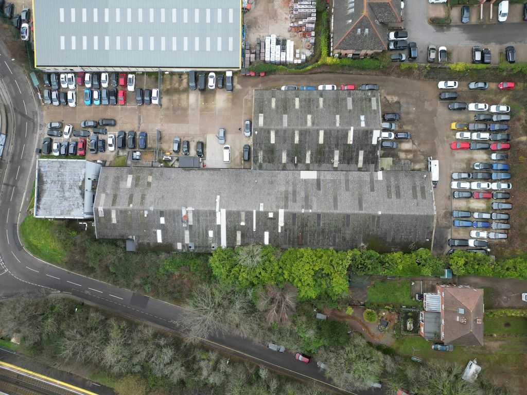 Unit 2-6 Station Industrial Park, Duncan Road, Park Gate, Southampton ...