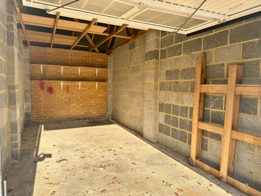 Queen Elizabeth Square, Maidstone ME15, 2 bed terraced house for sale ...