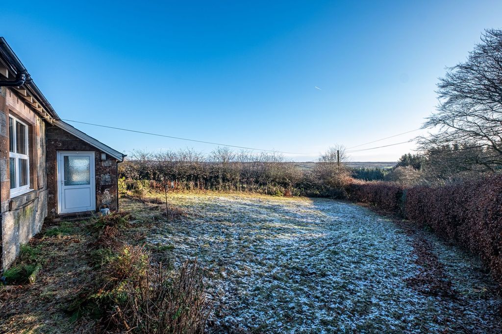 1 Old Irvine Cottages, Canonbie DG14, 2 bed cottage for sale, £165,000 ...