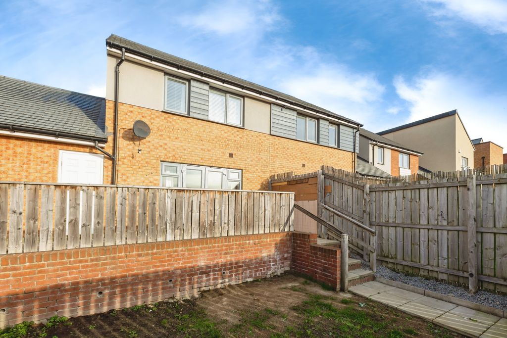 Armstrong Road, Newcastle Upon Tyne NE15, 3 bed semi-detached house for ...