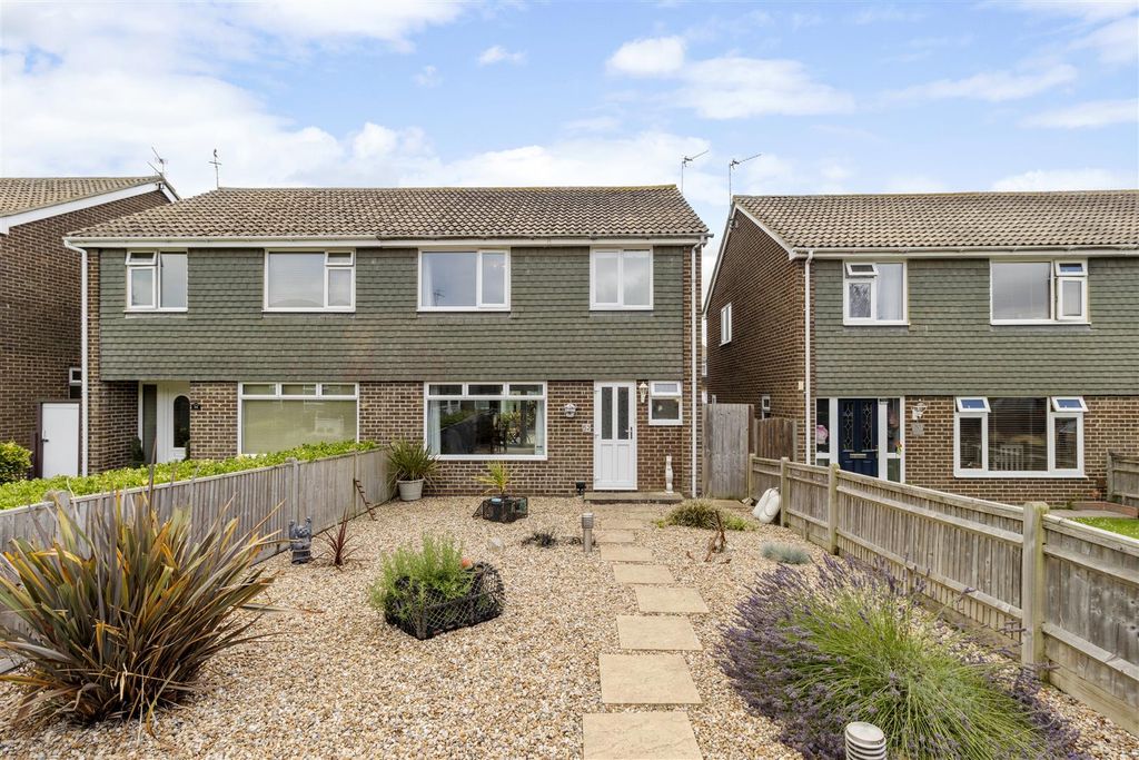 Aylesbury Avenue, Eastbourne BN23, 3 bed semi-detached house for sale ...