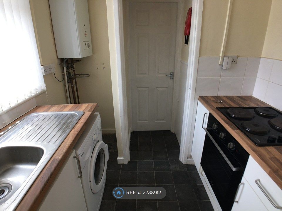 Worcester Drive, Liverpool L13, 1 bed flat to rent, £520 pcm ...