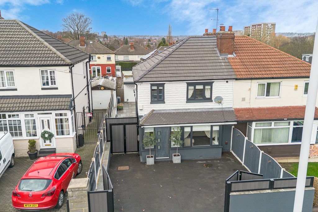 655 York Road, Leeds LS9, 3 bed semi-detached house for sale, £300,000 ...